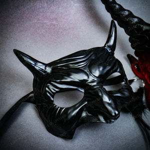 ILOVEMASKS | Accessories | Man Black Demon Eye Mask W Long Horns Red ...